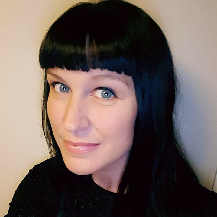 Om mig | Dans med svåra steg